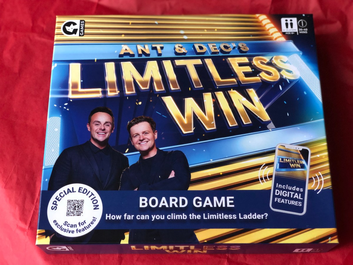Ant & Dec’s Limitless Win Board Game – The Review Studio